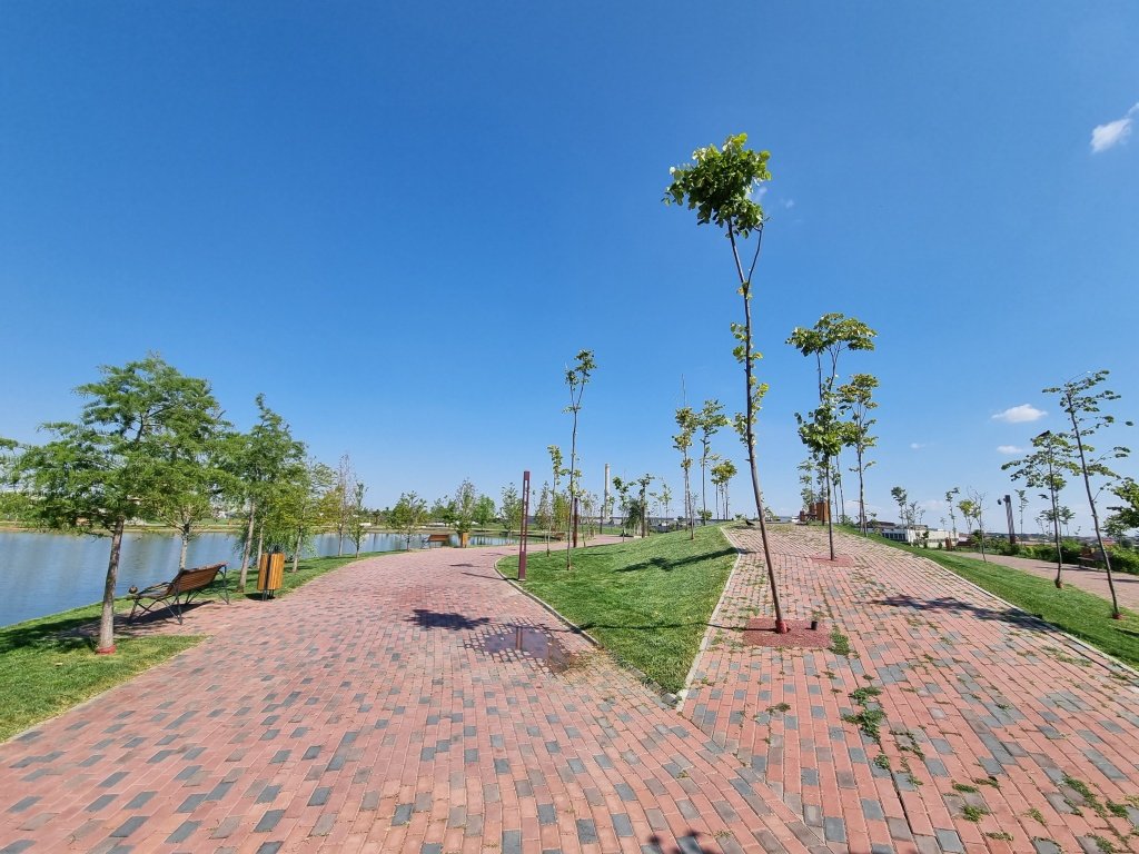 Cum arată Parcul Teilor, cel mai mare parc din București amenajat după ...